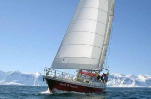 Sailing Antarctica | Arctic Expeditions